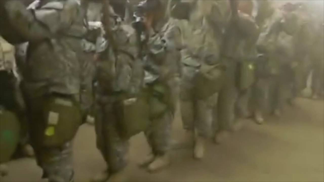 Army Future Soldier Basic Training- Inside Gas Chamber - YouTube
