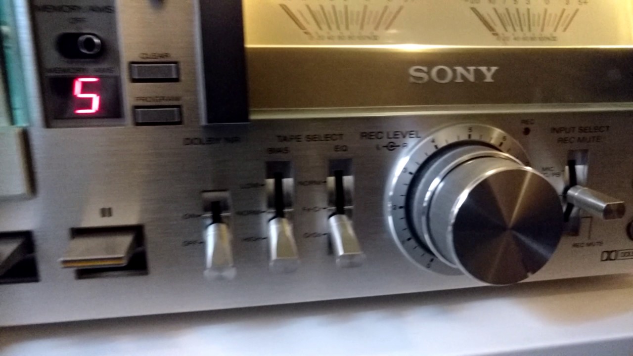 Macintosh Plus 420 on a Sony TC-U5 Stero Cassette Deck 1978 - YouTube