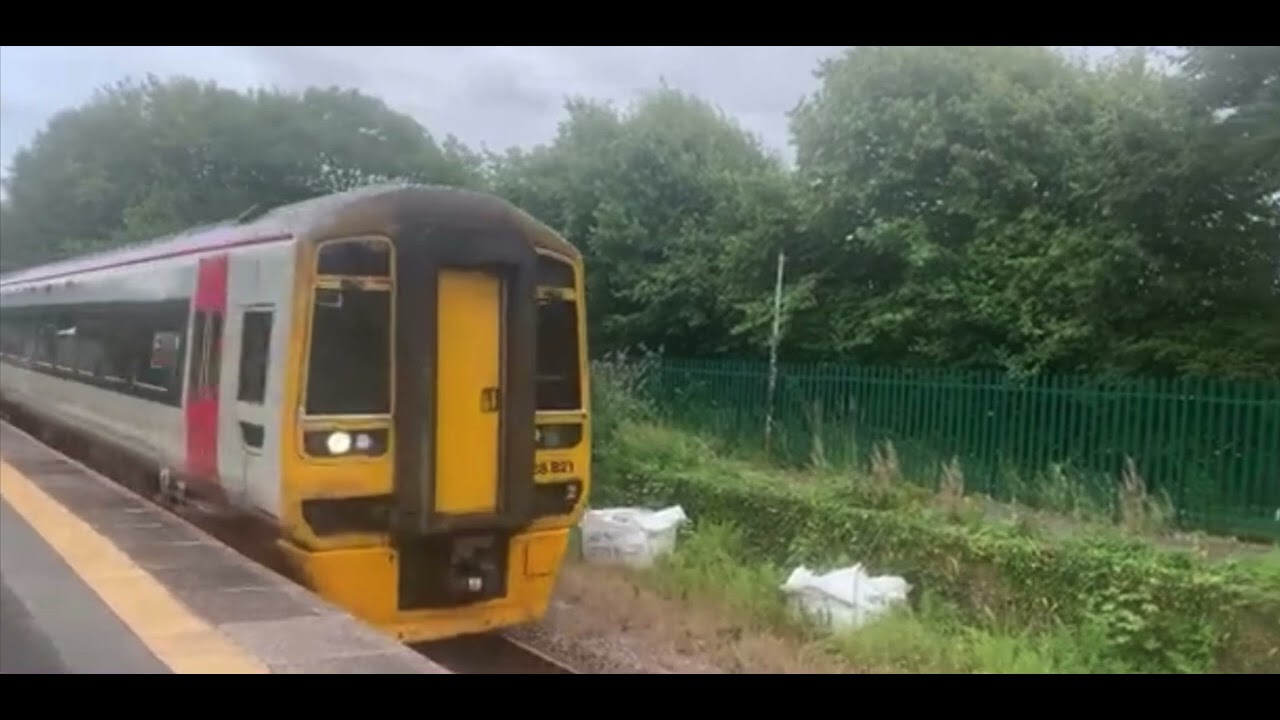 TTS Geraint announcements at Criccieth - YouTube