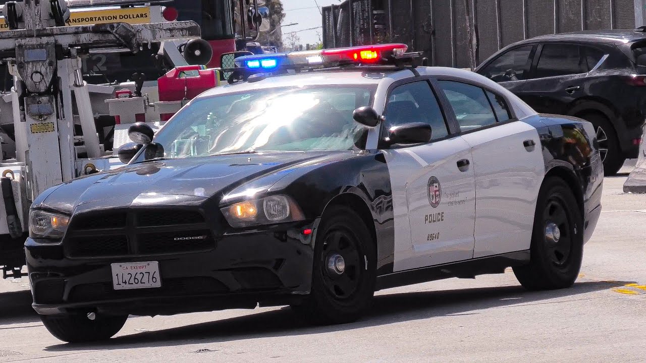 LAPD Central Traffic Charger Responding - YouTube