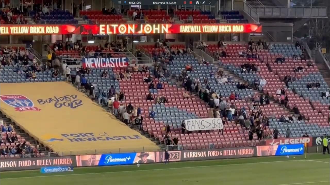Newcastle Jets VS Brisbane Roar Walkout over A-League Grand Final - YouTube