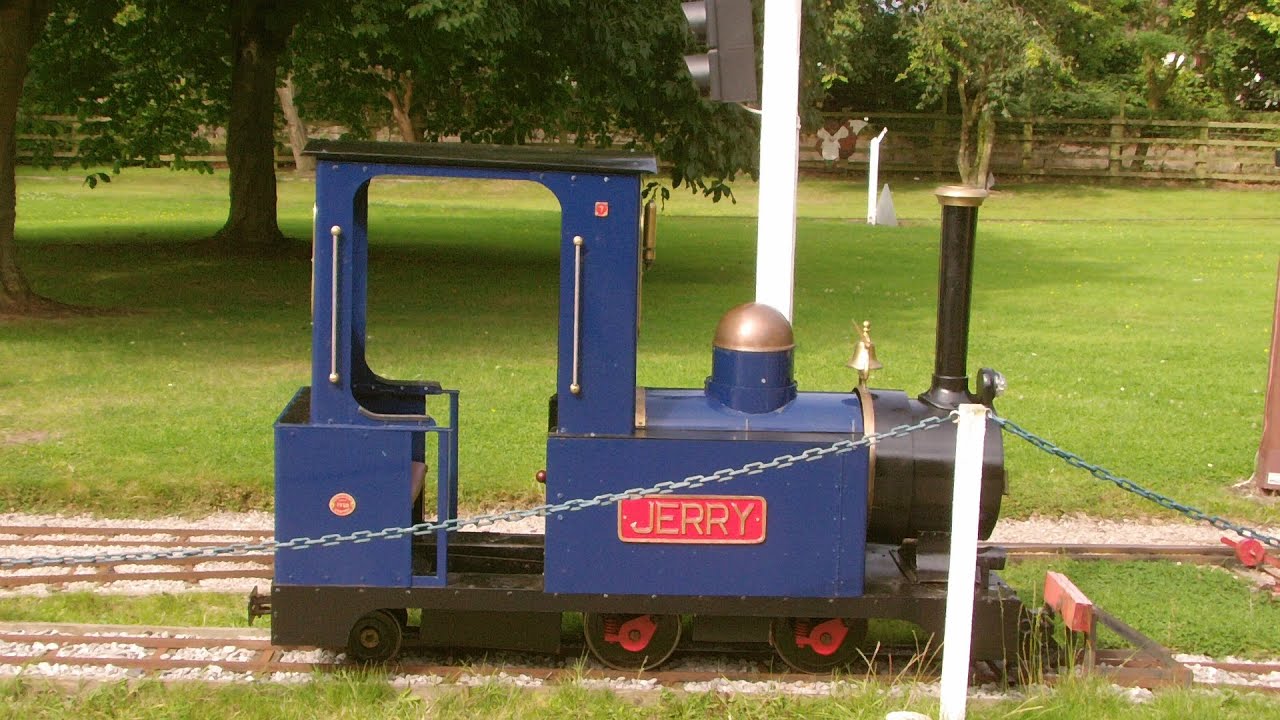 Half an Hour at (126) - High Legh Garden Centre Railway 16.8.2015 ...