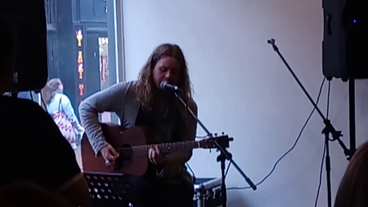 Adam Slack (The Struts) - Black Swan Acoustic - YouTube