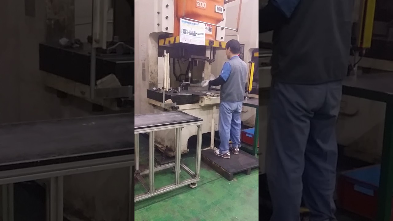 Factory work in korea press machine - YouTube