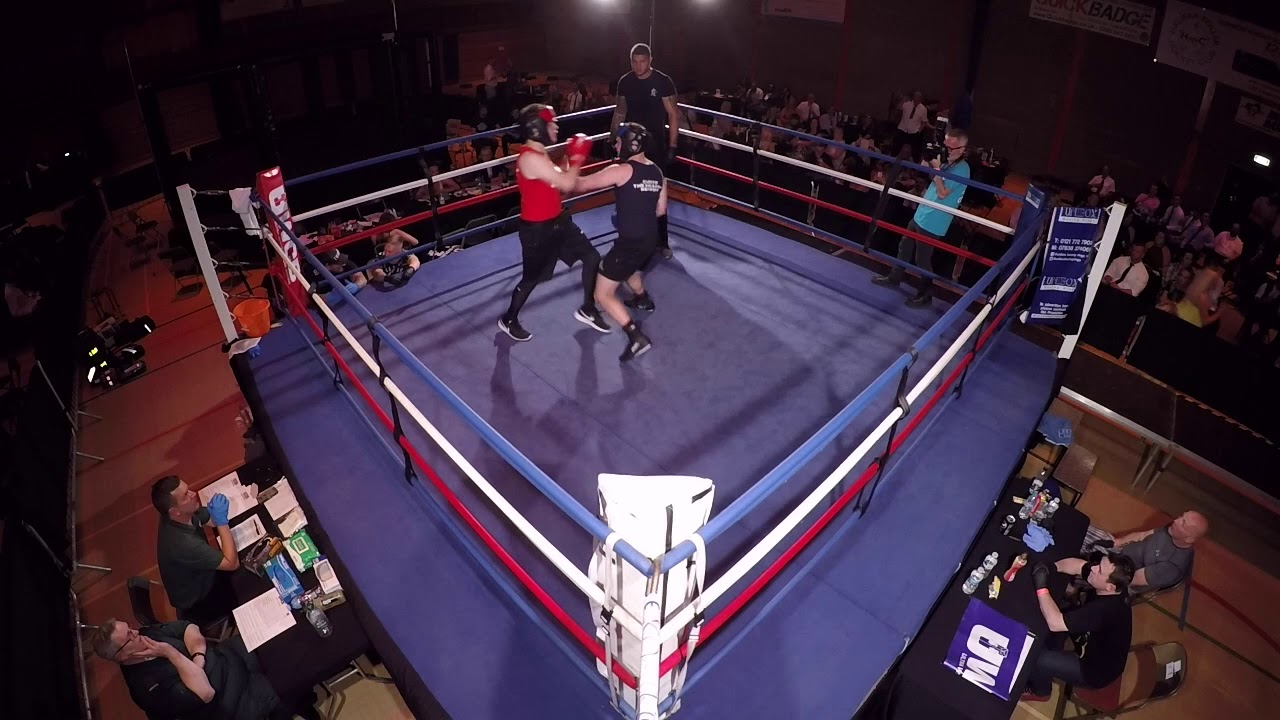 Ultra White Collar Boxing | Halifax | Ryan Tuohy VS Curtis Beddow - YouTube