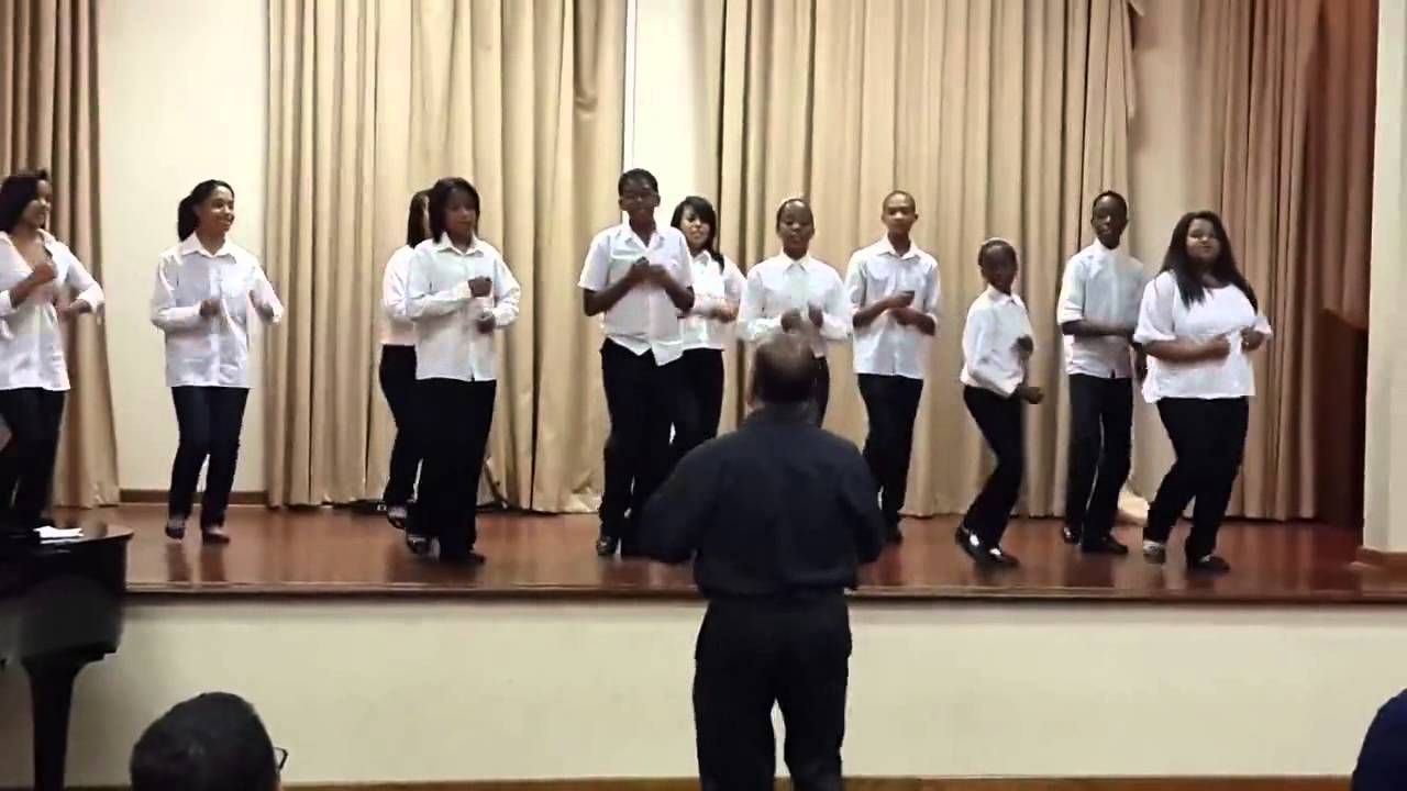 ERUB Children's Choir Siyaya Sifubensa Se ngkatele mosadi - YouTube
