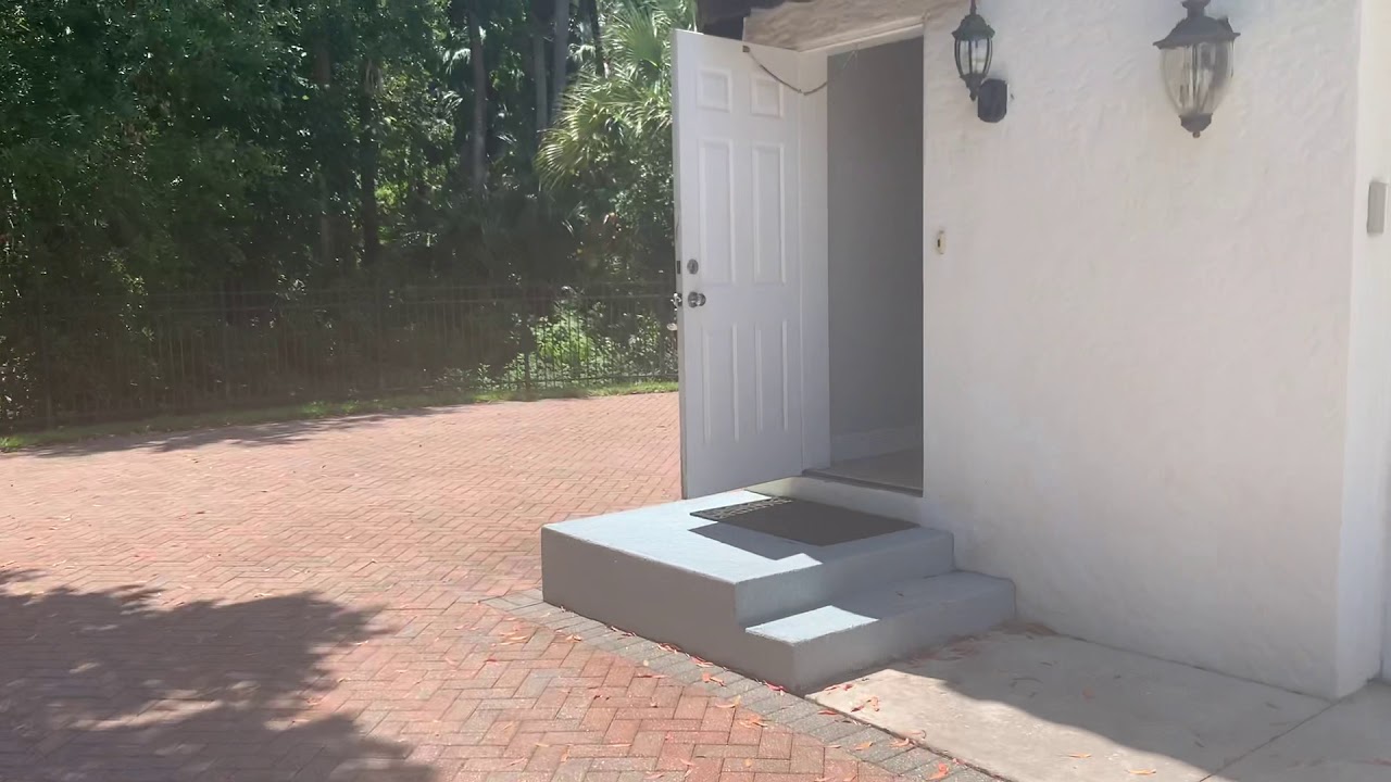 1423b Stickley garage apt - YouTube