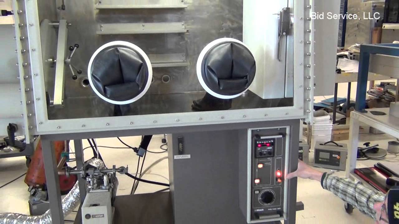 Mbraun Labmaster 130 Glovebox #58953 - YouTube