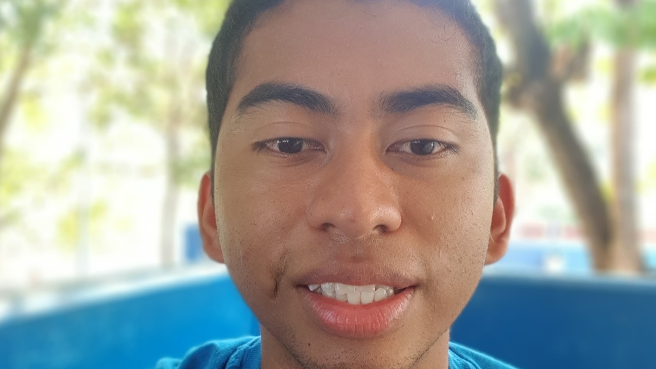 Emisión en directo de Denilson Calixto Morales Cisneros - YouTube