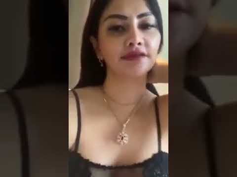 Seksinya Belahan Dada Tante Siska Lage Pamer Tanpa BH | IG Live Edition (240p)