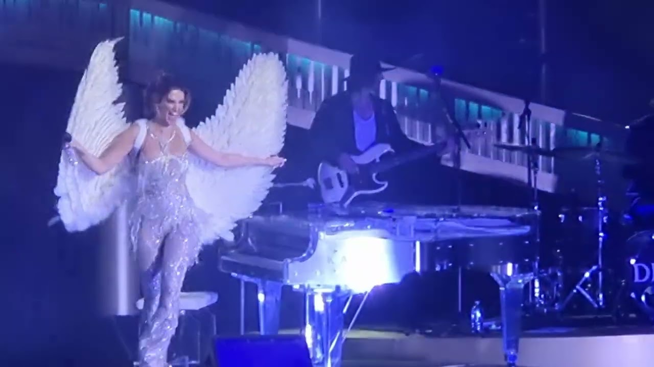 Delta Goodrem. Wings, Bridge Over Troubled Dreams. 26.3.2022. Melbourne ...