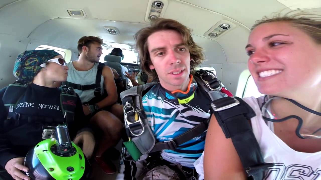 Jamie Maher Tandem Skydive at Skydive Elsinore - YouTube