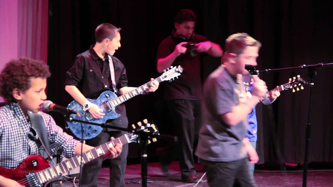 RNRU Concert III Interview Kyle Sheehan - YouTube