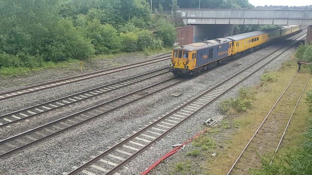 73964 & 73963 pass Banbury working a test train to derby 21/06/20 - YouTube
