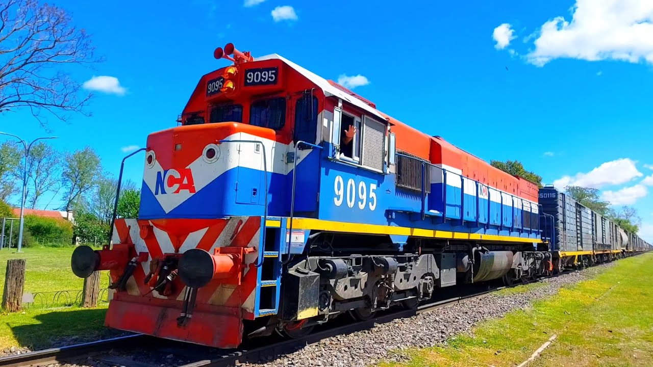 [4K] Tren cargado de NCA con la EMD GT-22CW 9095 pasando por Marcos ...