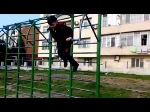 Uşaq güləş məktəbi