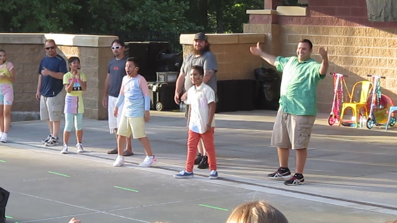 Juju On That Beat - Kidz Bop - Best Time Ever Tour - YouTube