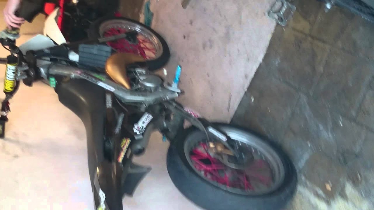 Derbi senda with custom cr85 engine - YouTube