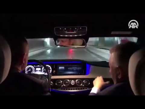 Cumhurbaşkanı Erdoğan makam aracının direksiyonuna geçti