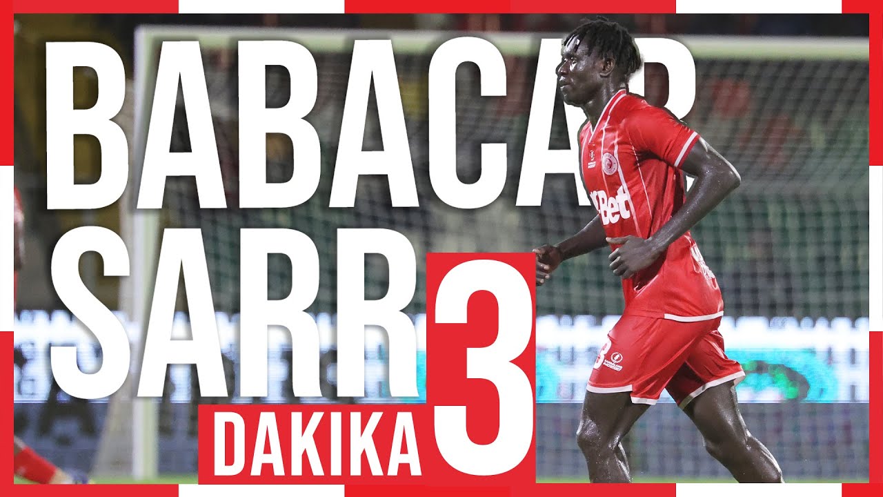 TAZAMA DAKIKA 3 ZA KIUNGO WA MPIRA BABACAR SARR AKIPIGA PASI ZA MAANA | MTU WAKAZI - YouTube