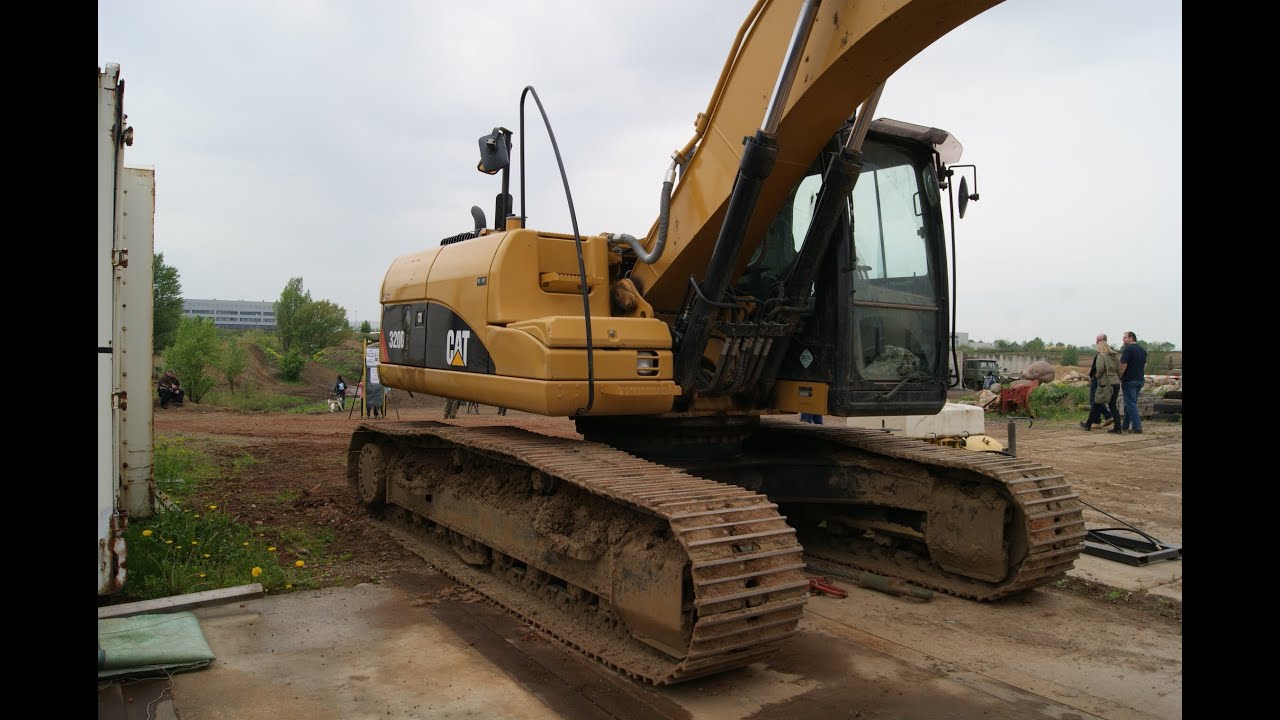 CAT 3200 L EXCAVATOR BAGGER BAUGERÄT - YouTube
