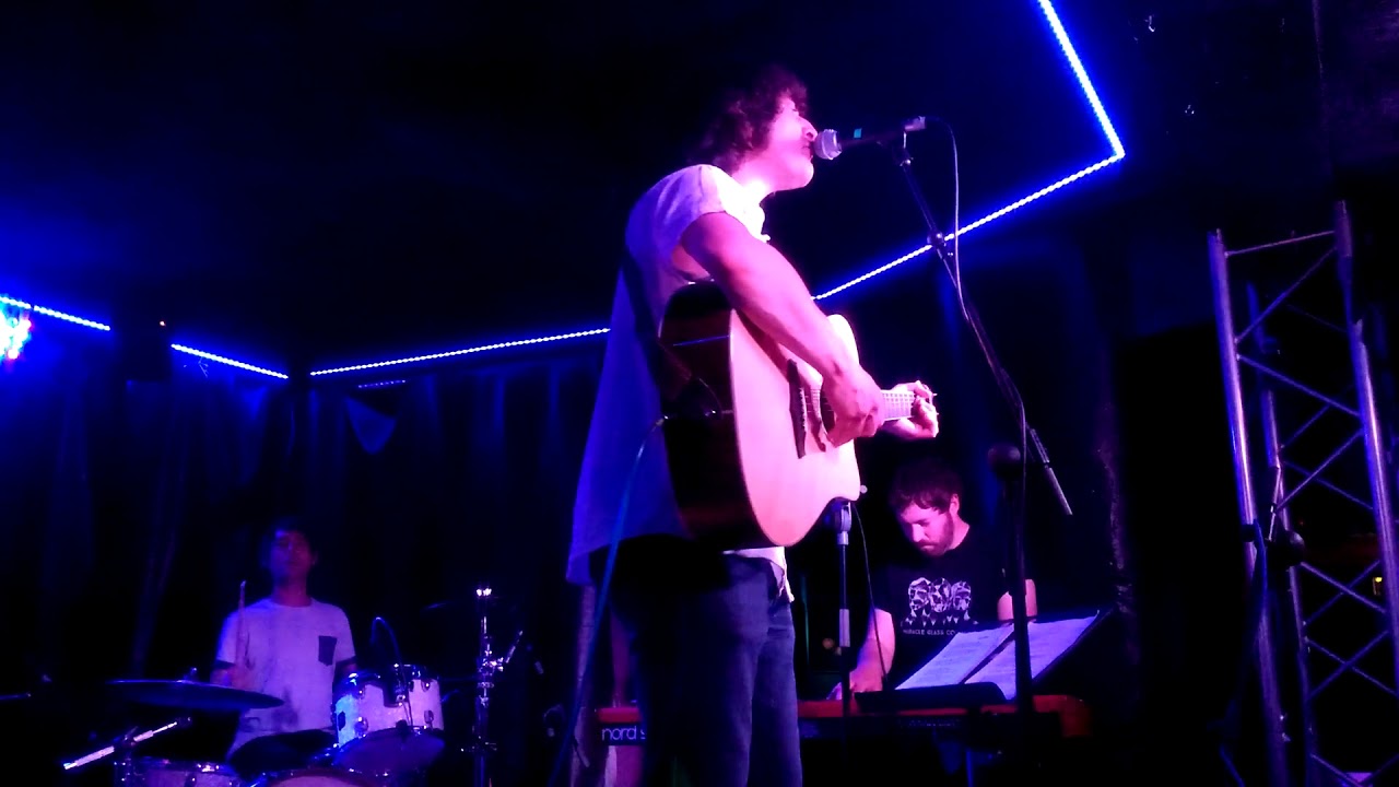 Daniel McGeever. It's Not All Over Yet Directo. Live - YouTube