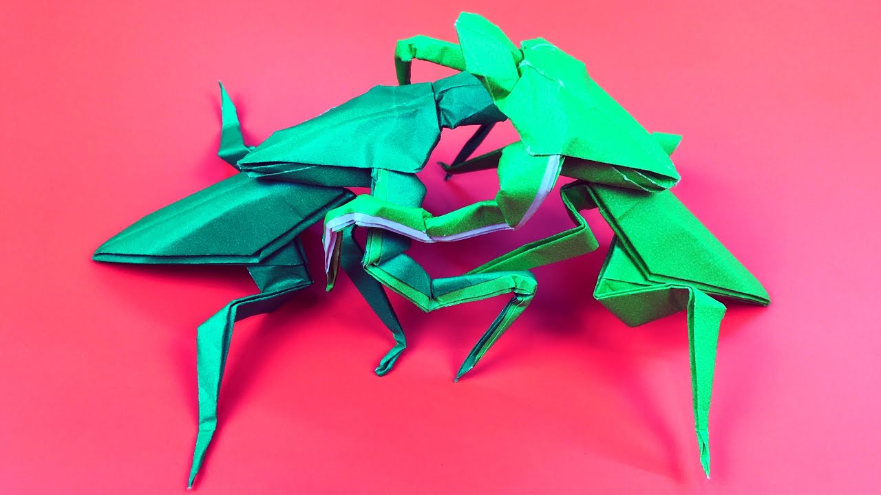 How to origami a slender predatory insect 🟩 make a mantis out of two ...