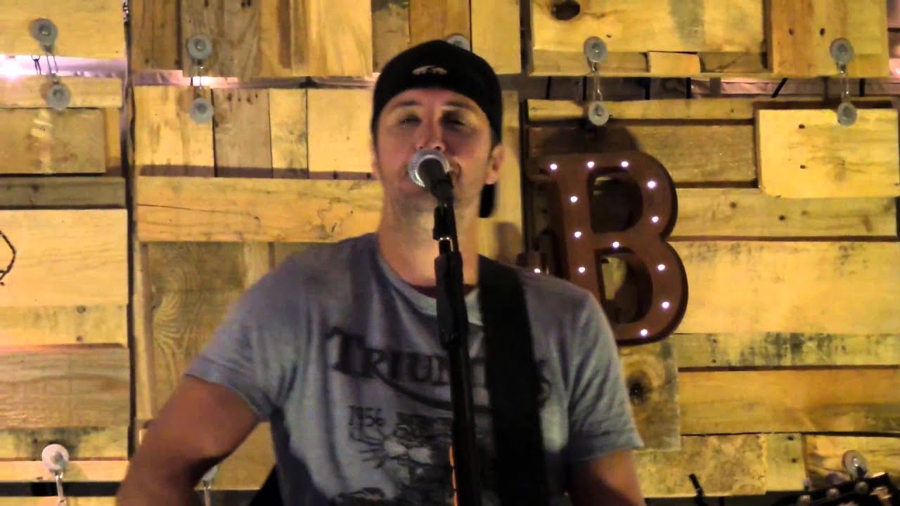 Luke Bryan Acoustical Performance VIP Tampa 9.18.15 - YouTube