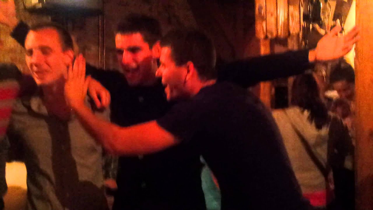 Kafana ''Kod Radeta'' - YouTube