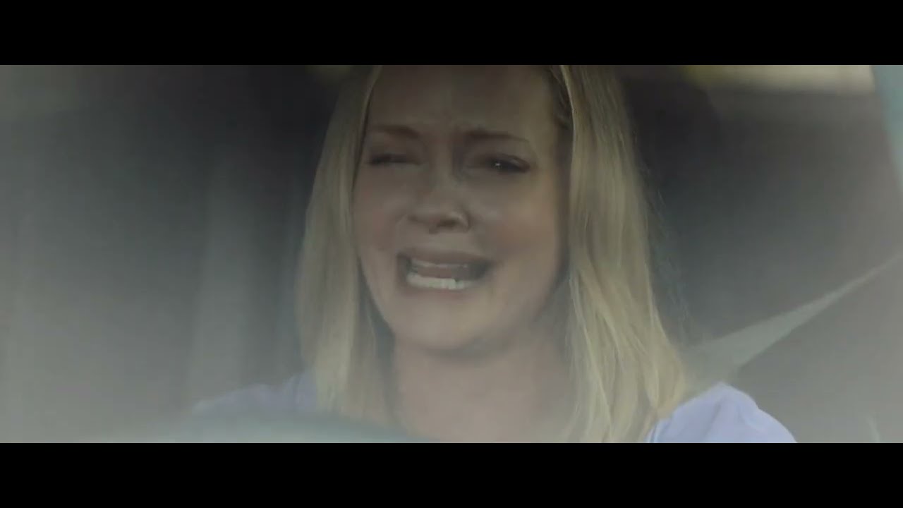 Scream (2022) / Ghostface murders Sheriff Judy Hicks - YouTube