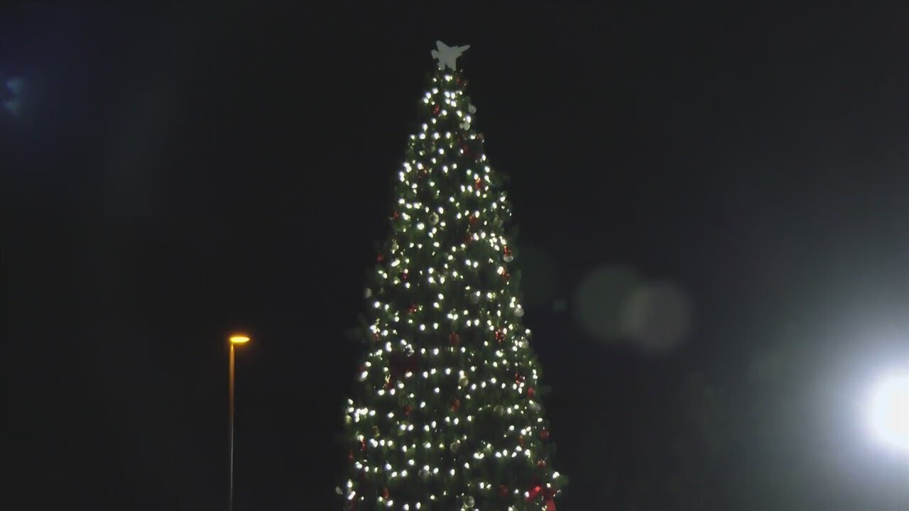 Tyndall Air Force Base held annual Christmas tree lighting ceremony ...