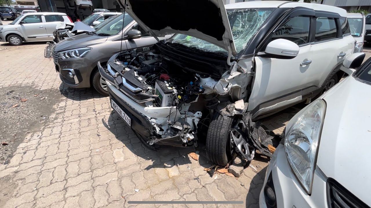 New maruti suzuki brezza letest accident two brezza accident # ...