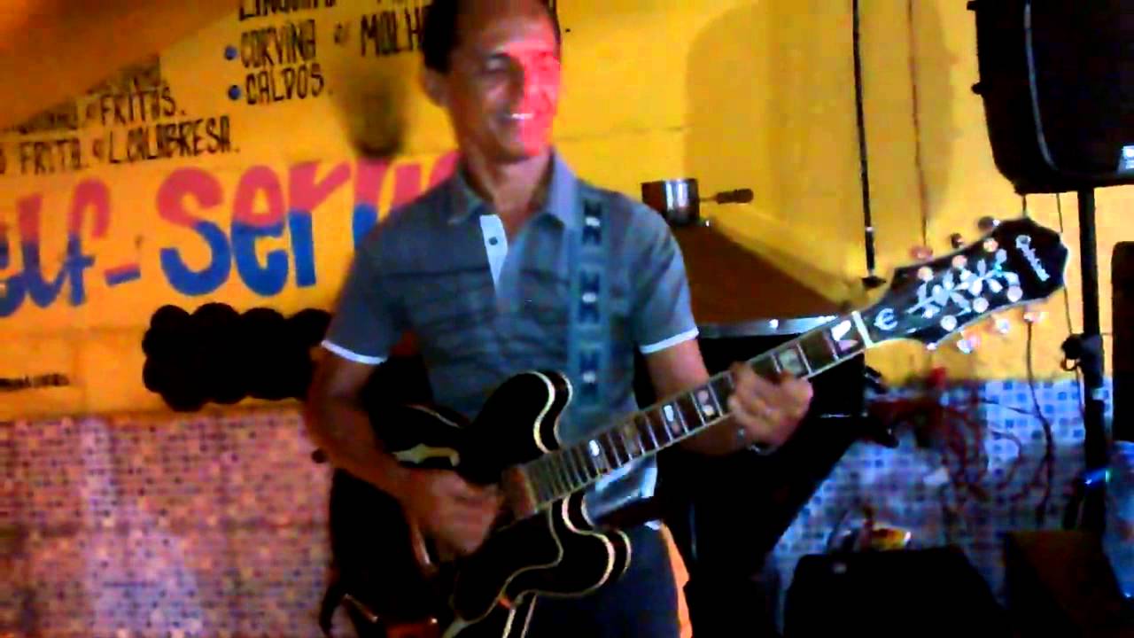 Cantor Daniel Bernardo - Canta Medley - YouTube