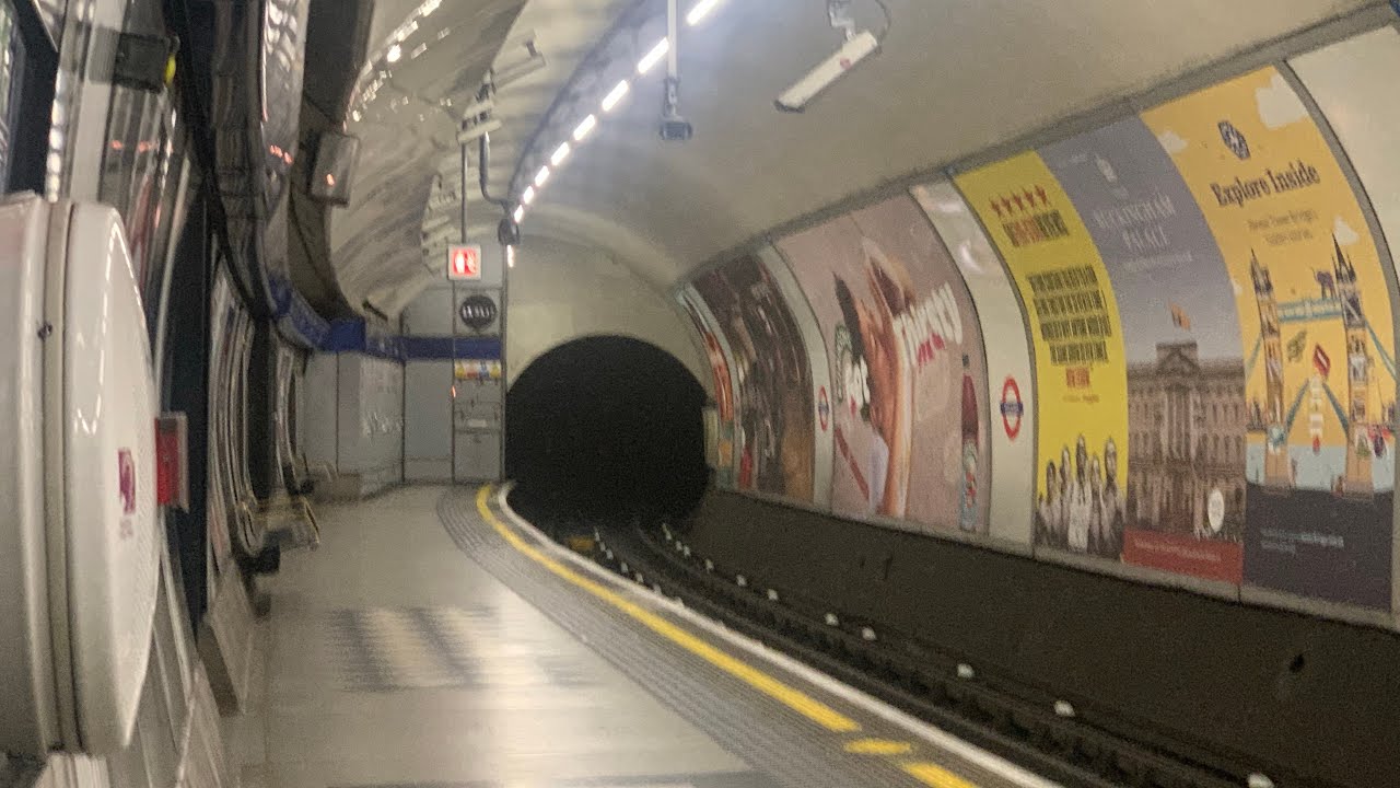 Elinor Hamilton Service Status announcement at Holborn Sunday 23rd July ...