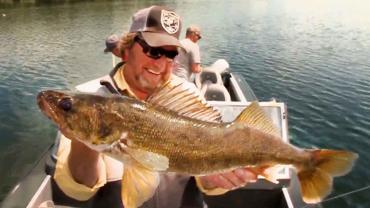 Ontario's Giant Dogtooth Walleyes - Good Fishing 2017 Show 11 - YouTube