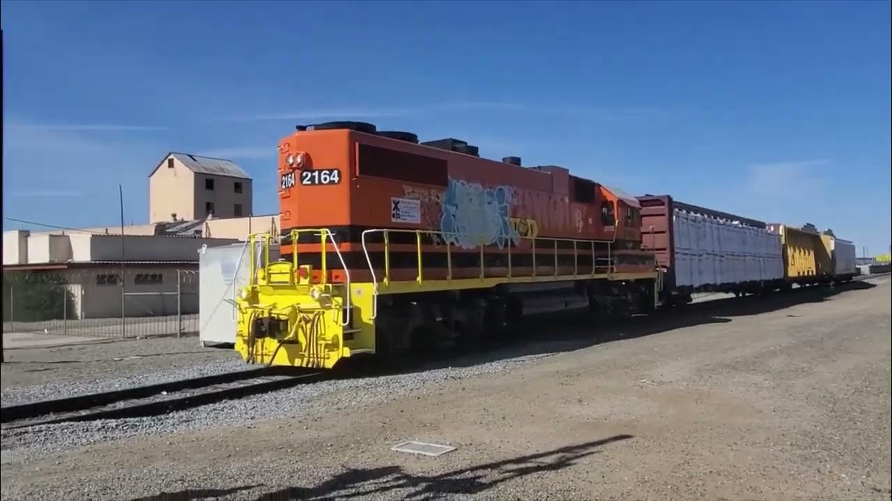 SJVR 2164 train close to Downtown Fresno & Old Town Clovis & switch cars to the winery Fresno ca ...