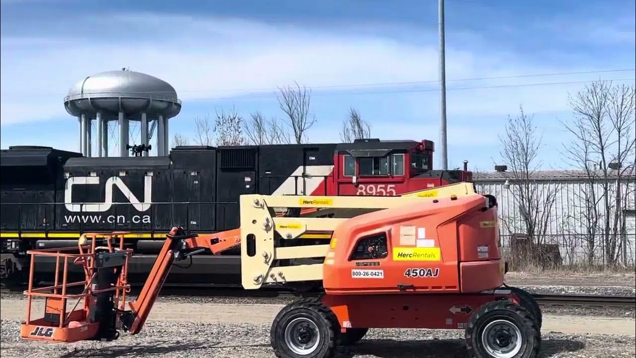 CN 8955 delivering an Via rail high speed Trainset (04/16/2024) - YouTube