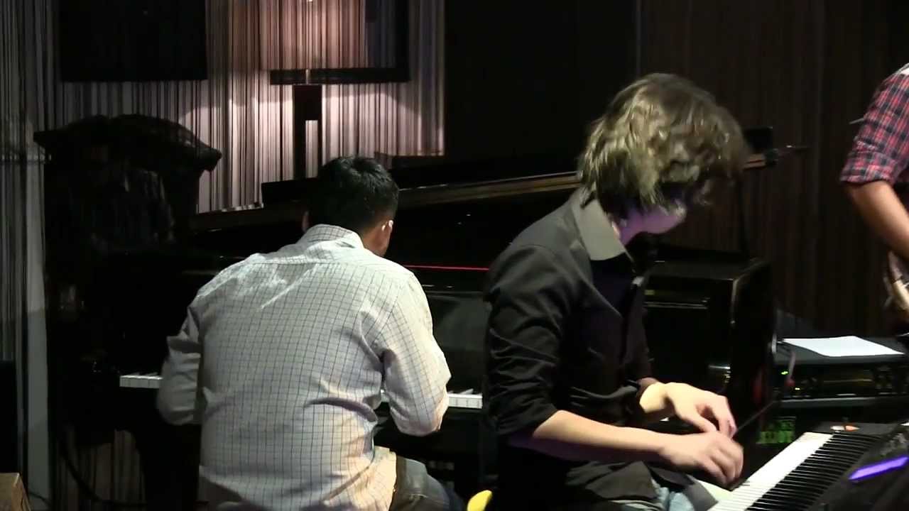 Matthew Sayersz - Ain't Giving Up @ Mostly Jazz 22/09/12 [HD] - YouTube