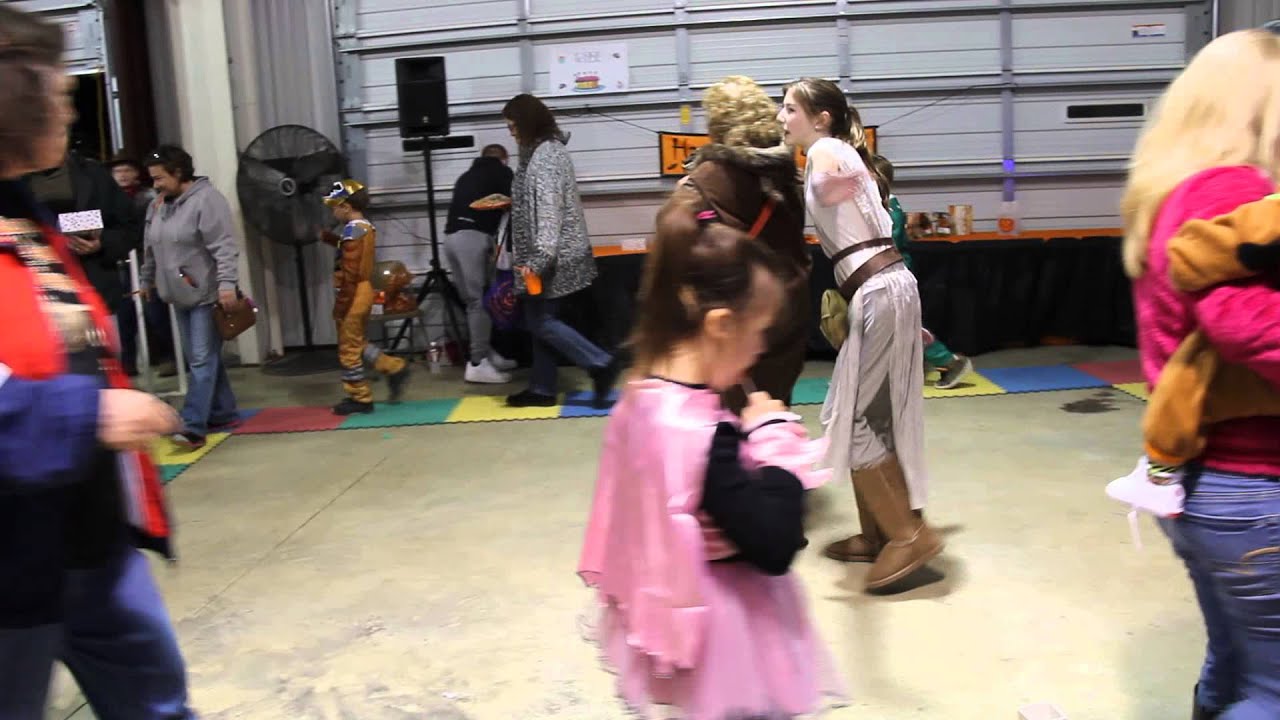 Fall Festival Cake Walk - YouTube