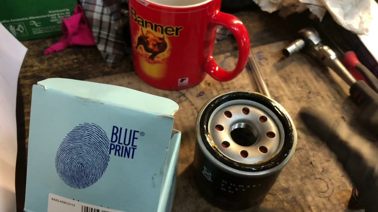 Nissan Note 2006 oil, oil filter, air filter, screen wash top up ...