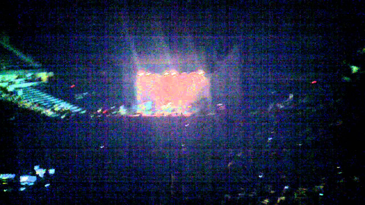 Arctic Monkeys- Crying Lighting @ Grand Rapids - YouTube