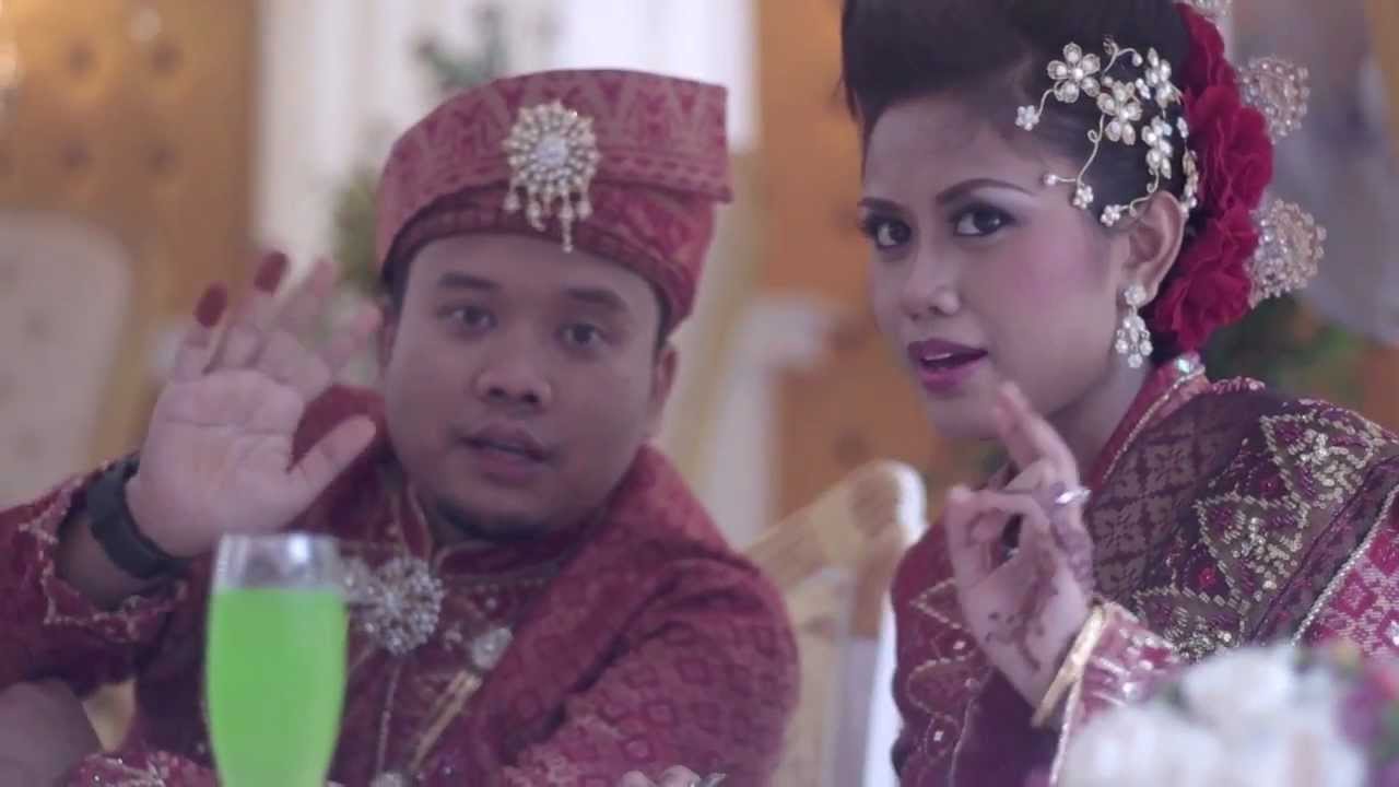 Singapore Malay Wedding : Sa'abanny & Hanisah 180212 - YouTube