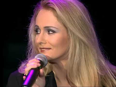 NIcole mit Band - You´ve got a friend - YouTube
