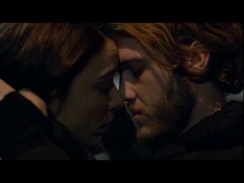 İçerde 11. Bölüm - Mert ve Eylem öpüşüyor !