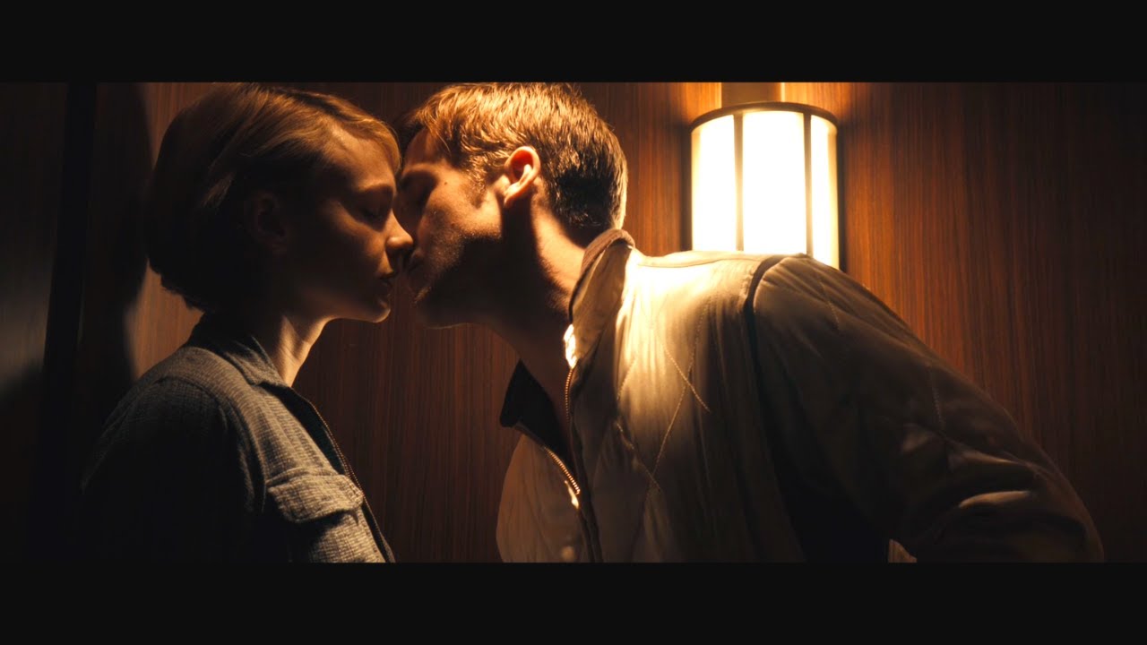 Shadowrunner & Primo the Alien - Sunrise (Drive) [Music Video] - YouTube