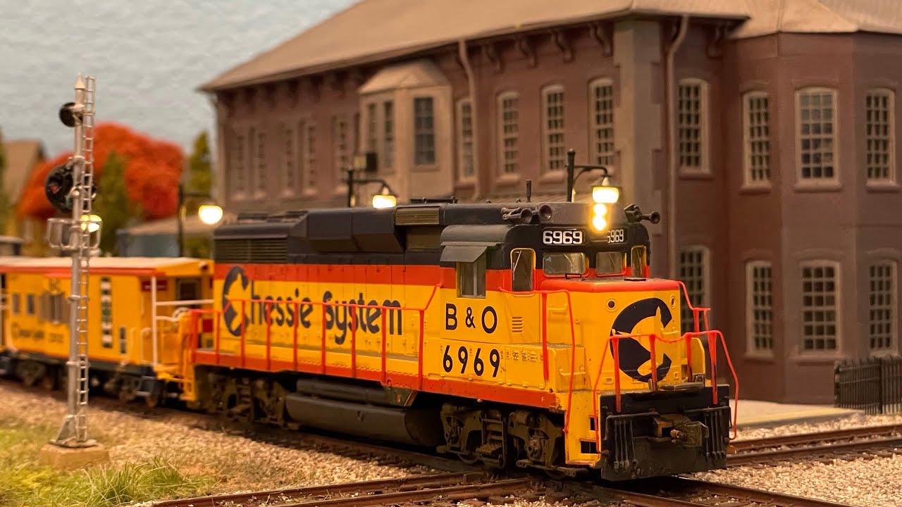 Long Trains & Specials on the DT&I - YouTube