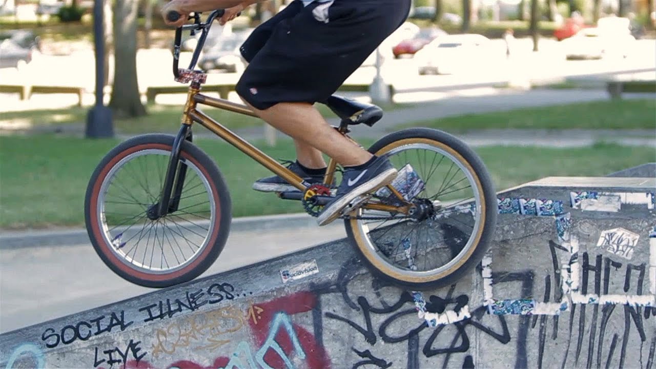 How to Do a Feeble to 180 | BMX Bike Tricks - YouTube