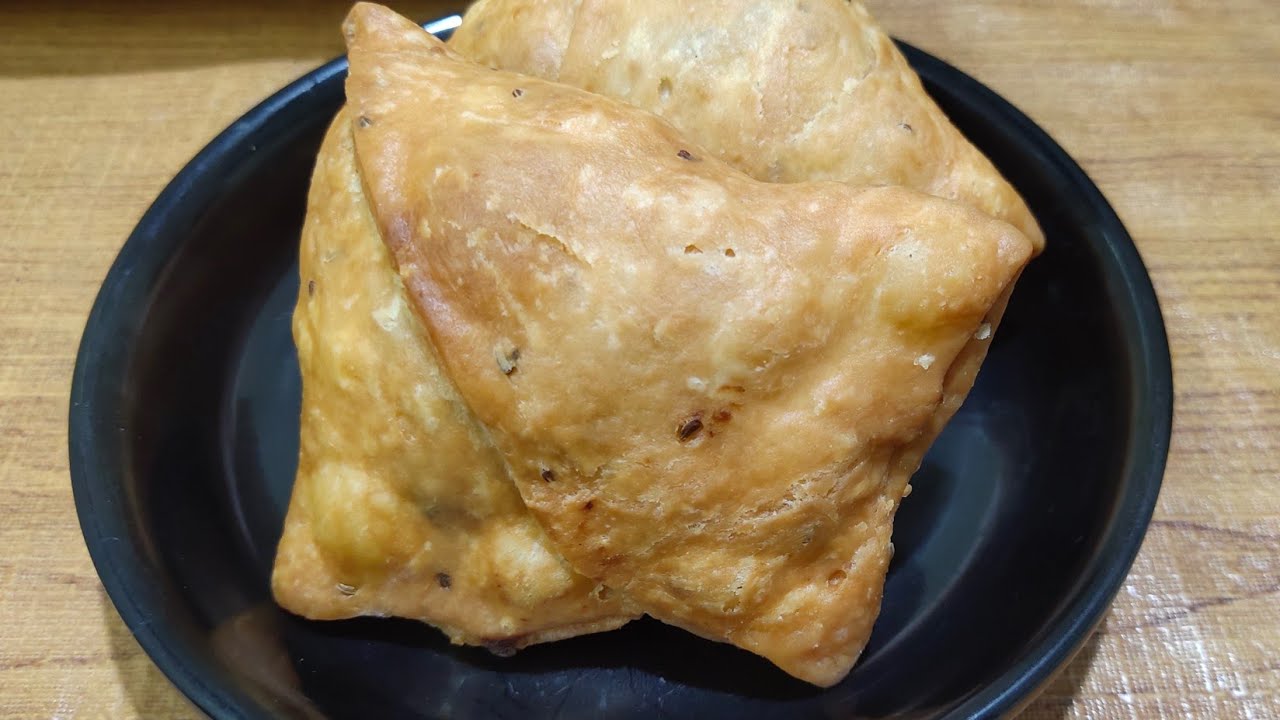 Jain Samosa Recipe | Kacche Kele Ke Samose | Perfect Samosa Recipe ...