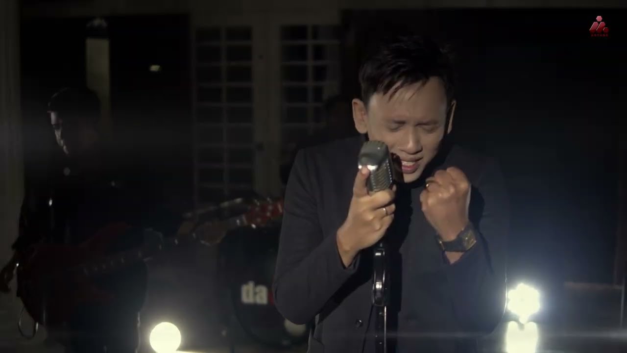 Dadali - Disaat Sayang Padamu (Official Music Video) - YouTube