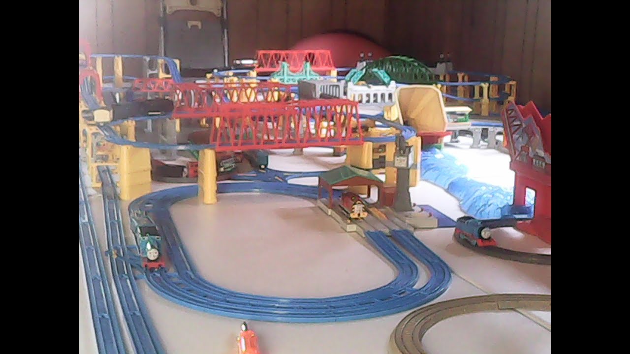 Too much Thomas/Hunter's train show day 2 - YouTube